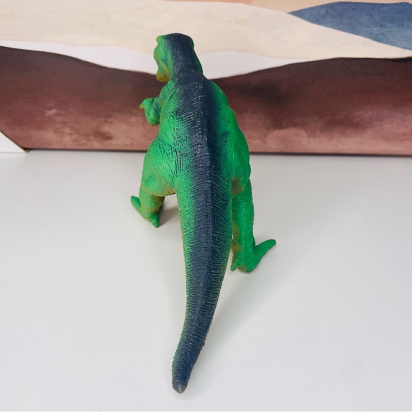 Accents | Vintage Retro Allosaurus Green Dinosaur Rubberplastic Figure ...